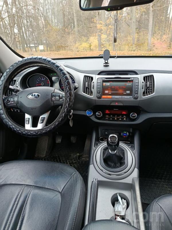 Киа Sportage 2015 в Прейли на AUTOMOTO.COM.LV Серый Киа Sportage 2015 в Прейли, объемом двигателя 1.70 л и пробегом 381 тыс. км за 6500 €, фото 6 на AUTOMOTO.COM.LV