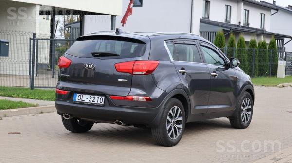 Grey Kia Sportage 2015 in Riga, with an engine capacity of 1.70 L and mileage of 0 thousand km for 5990 €, photo 4 on AUTOMOTO.COM.LV
