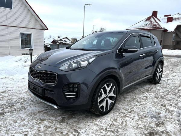 Grey Kia Sportage 2016 in Ukmerge, with an engine capacity of 2.00 L and mileage of 239 thousand km for 10650 €, photo 1 on AUTOMOTO.COM.LV