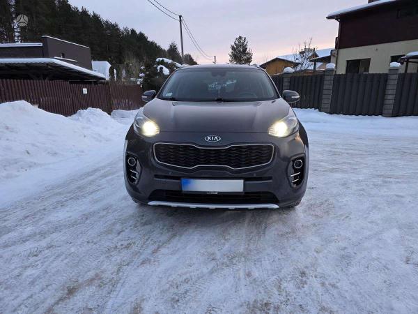 Grey Kia Sportage 2016 in Vilnius, with an engine capacity of 1.59 L and mileage of 124 thousand km for 12500 €, photo 1 on AUTOMOTO.COM.LV