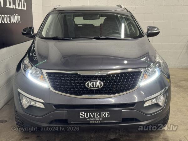 Grey Kia Sportage 2016 in Tallinn, with an engine capacity of 1.70 L and mileage of 130 thousand km for 9995 €, photo 3 on AUTOMOTO.COM.LV