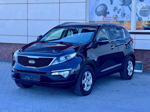 Grey Kia Sportage 2016 in Kretinga, with an engine capacity of 1.60 L and mileage of 241 thousand km for 7250 €, photo 1 on AUTOMOTO.COM.LV
