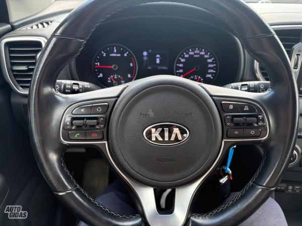 Grey Kia Sportage 2016 in Kaunas, with an engine capacity of 2.00 L and mileage of 218 thousand km for 11900 €, photo 6 on AUTOMOTO.COM.LV