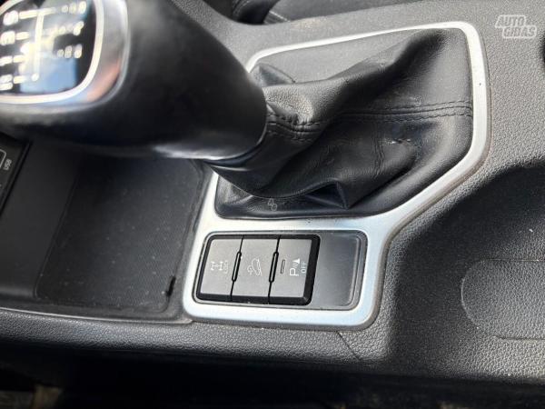 Grey Kia Sportage 2016 in Kaunas, with an engine capacity of 2.00 L and mileage of 218 thousand km for 11900 €, photo 8 on AUTOMOTO.COM.LV