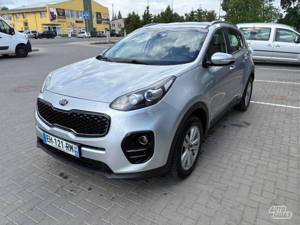 Grey Kia Sportage 2016 in Kaunas, with an engine capacity of 2.00 L and mileage of 218 thousand km for 11900 €, photo 10 on AUTOMOTO.COM.LV