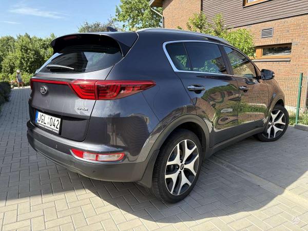 Pelēks Kia Sportage 2016 Viļņa, ar dzinēja tilpumu 2.00 L un nobraukumu 115 tūkst. km par 13500 €, foto 3 vietnē AUTOMOTO.COM.LV