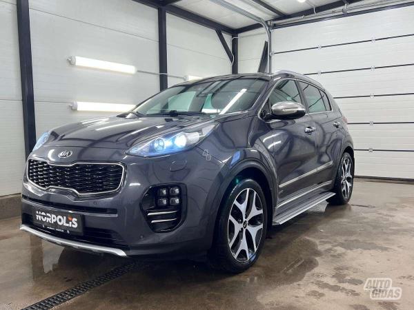 Grey Kia Sportage 2016 in Aukstieji Rusokai, with an engine capacity of 2.00 L and mileage of 192 thousand km for 12400 €, photo 4 on AUTOMOTO.COM.LV