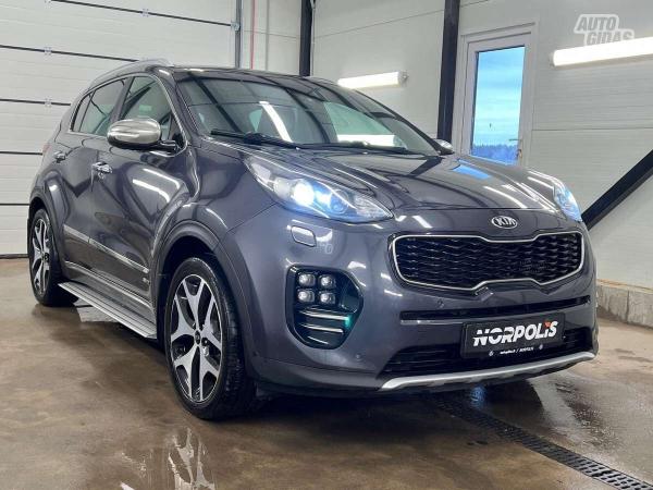 Grey Kia Sportage 2016 in Aukstieji Rusokai, with an engine capacity of 2.00 L and mileage of 192 thousand km for 12400 €, photo 5 on AUTOMOTO.COM.LV