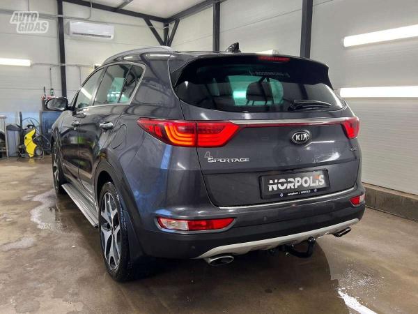 Grey Kia Sportage 2016 in Aukstieji Rusokai, with an engine capacity of 2.00 L and mileage of 192 thousand km for 12400 €, photo 7 on AUTOMOTO.COM.LV