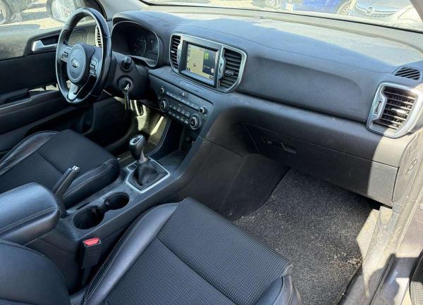 Pelēks Kia Sportage 2016 Šauļi, ar dzinēja tilpumu 1.69 L un nobraukumu 187 tūkst. km par 8700 €, foto 8 vietnē AUTOMOTO.COM.LV