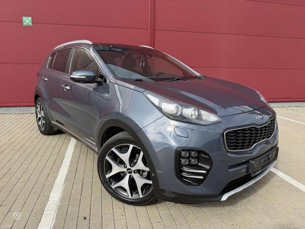 Grey Kia Sportage 2016 in Kaunas, with an engine capacity of 2.00 L and mileage of 270 thousand km for 12250 €, photo 1 on AUTOMOTO.COM.LV