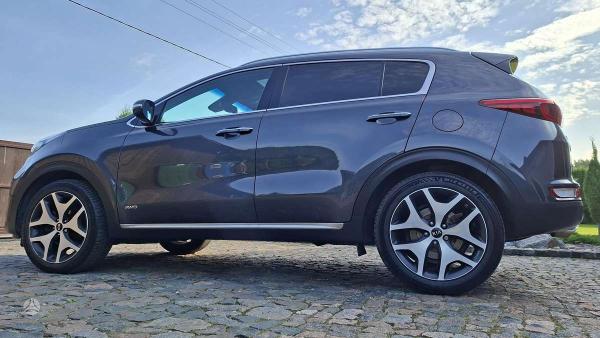 Kia Sportage 2016 in Kaunas on AUTOMOTO.COM.LV Grey Kia Sportage 2016 in Kaunas, with an engine capacity of 2.00 L and mileage of 171 thousand km for 12500 €, photo 10 on AUTOMOTO.COM.LV
