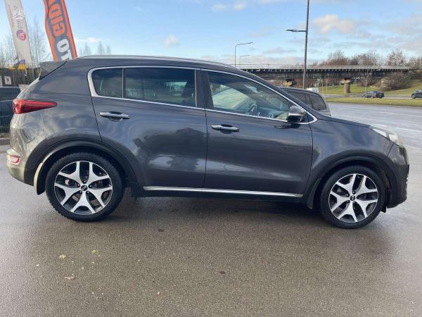 Grey Kia Sportage 2017 in Kaunas, with an engine capacity of 1.69 L and mileage of 255 thousand km for 9950 €, photo 7 on AUTOMOTO.COM.LV