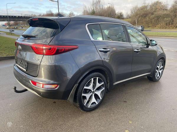 Grey Kia Sportage 2017 in Kaunas, with an engine capacity of 1.69 L and mileage of 255 thousand km for 9950 €, photo 9 on AUTOMOTO.COM.LV