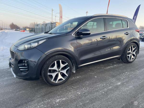 Grey Kia Sportage 2017 in Kaunas, with an engine capacity of 1.69 L and mileage of 255 thousand km for 9650 €, photo 3 on AUTOMOTO.COM.LV