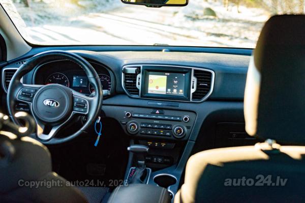 Grey Kia Sportage 2017 in Tallinn, with an engine capacity of 1.60 L and mileage of 27 thousand km for 17490 €, photo 11 on AUTOMOTO.COM.LV