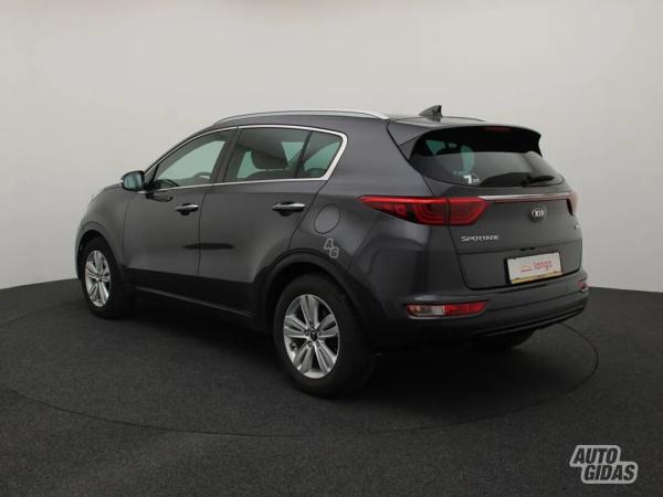 Grey Kia Sportage 2017 in Vilnius, with an engine capacity of 1.70 L and mileage of 128 thousand km for 16199 €, photo 7 on AUTOMOTO.COM.LV