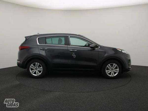Grey Kia Sportage 2017 in Vilnius, with an engine capacity of 1.70 L and mileage of 128 thousand km for 16199 €, photo 9 on AUTOMOTO.COM.LV