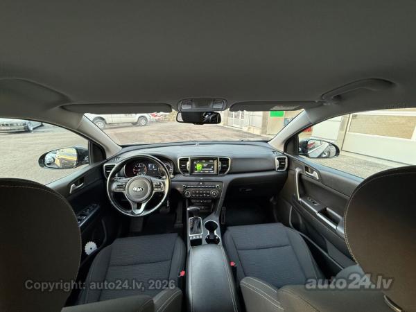 Grey Kia Sportage 2017 in Tallinn, with an engine capacity of 2.00 L and mileage of 158 thousand km for 12999 €, photo 11 on AUTOMOTO.COM.LV