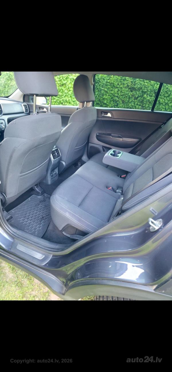 Pelēks Kia Sportage 2017 Elva, ar dzinēja tilpumu 1.70 L un nobraukumu 256 tūkst. km par 9999 €, foto 10 vietnē AUTOMOTO.COM.LV