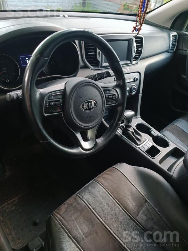 Pelēks Kia Sportage 2017 Rīga, ar dzinēja tilpumu 1.70 L un nobraukumu 92 tūkst. km par 11500 €, foto 5 vietnē AUTOMOTO.COM.LV