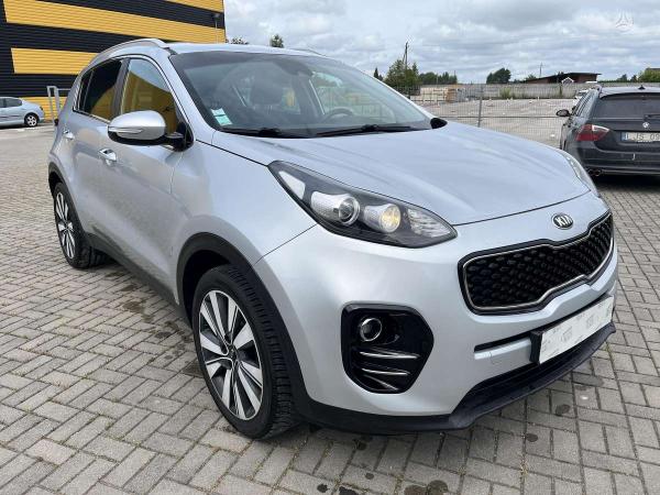 Grey Kia Sportage 2017 in Taurage, with an engine capacity of 1.69 L and mileage of 155 thousand km for 9950 €, photo 4 on AUTOMOTO.COM.LV