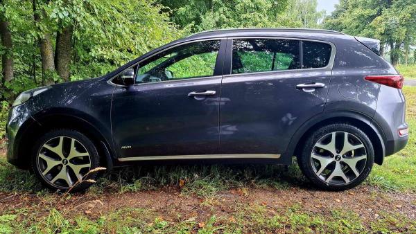 Pelēks Kia Sportage 2017 Viļņa, ar dzinēja tilpumu 2.00 L un nobraukumu 128 tūkst. km par 16500 €, foto 5 vietnē AUTOMOTO.COM.LV
