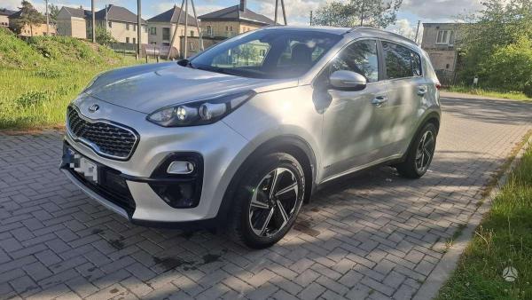 Pelēks Kia Sportage 2017 Radviliškis, ar dzinēja tilpumu 2.00 L un nobraukumu 227 tūkst. km par 10050 €, foto 2 vietnē AUTOMOTO.COM.LV