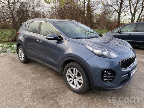 Серый Киа Sportage 2017 в Рига, объемом двигателя 1.70 л и пробегом 106 тыс. км за 12000 €, фото 3 на AUTOMOTO.COM.LV