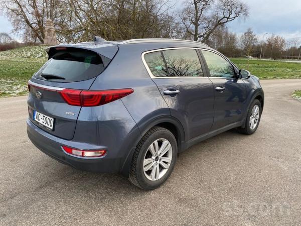 Серый Киа Sportage 2017 в Рига, объемом двигателя 1.70 л и пробегом 106 тыс. км за 12000 €, фото 4 на AUTOMOTO.COM.LV