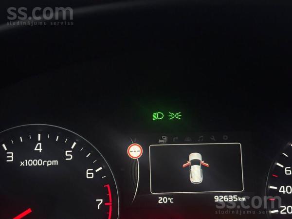 Kia Sportage 2017 in Riga on AUTOMOTO.COM.LV Grey Kia Sportage 2017 in Riga, with an engine capacity of 1.60 L and mileage of 93 thousand km for 11000 €, photo 6 on AUTOMOTO.COM.LV