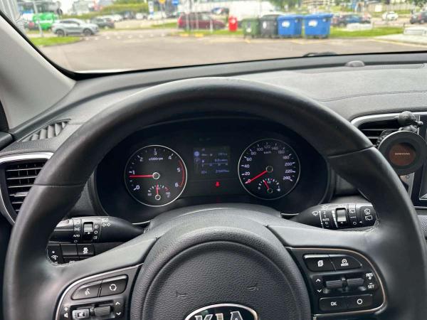 Серый Киа Sportage 2017 в Вильнюс, объемом двигателя 2.00 л и пробегом 230 тыс. км за 11500 €, фото 9 на AUTOMOTO.COM.LV