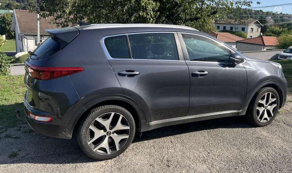 Kia Sportage 2017 in Taurage on AUTOMOTO.COM.LV Grey Kia Sportage 2017 in Taurage, with an engine capacity of 1.69 L and mileage of 220 thousand km for 10800 €, photo 6 on AUTOMOTO.COM.LV