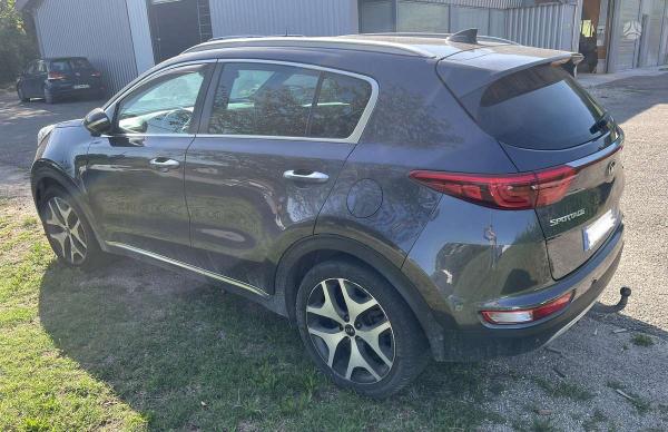 Kia Sportage 2017 in Taurage on AUTOMOTO.COM.LV Grey Kia Sportage 2017 in Taurage, with an engine capacity of 1.69 L and mileage of 220 thousand km for 10800 €, photo 8 on AUTOMOTO.COM.LV