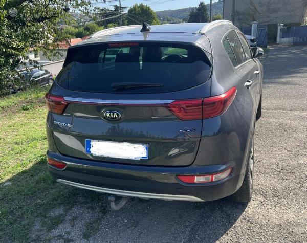 Kia Sportage 2017 in Taurage on AUTOMOTO.COM.LV Grey Kia Sportage 2017 in Taurage, with an engine capacity of 1.69 L and mileage of 220 thousand km for 10800 €, photo 9 on AUTOMOTO.COM.LV