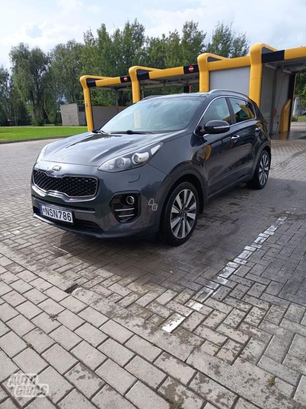 Kia Sportage 2017 in Radviliskis on AUTOMOTO.COM.LV Grey Kia Sportage 2017 in Radviliskis, with an engine capacity of 1.70 L and mileage of 181 thousand km for 11500 €, photo 1 on AUTOMOTO.COM.LV