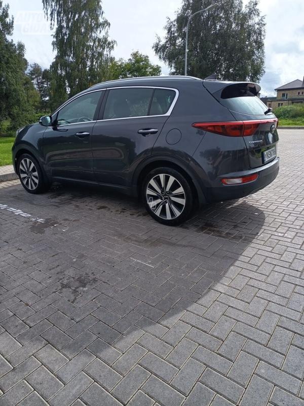 Kia Sportage 2017 in Radviliskis on AUTOMOTO.COM.LV Grey Kia Sportage 2017 in Radviliskis, with an engine capacity of 1.70 L and mileage of 181 thousand km for 11500 €, photo 6 on AUTOMOTO.COM.LV