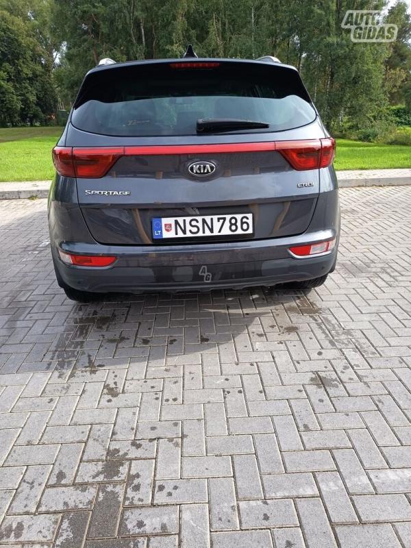 Kia Sportage 2017 in Radviliskis on AUTOMOTO.COM.LV Grey Kia Sportage 2017 in Radviliskis, with an engine capacity of 1.70 L and mileage of 181 thousand km for 11500 €, photo 7 on AUTOMOTO.COM.LV