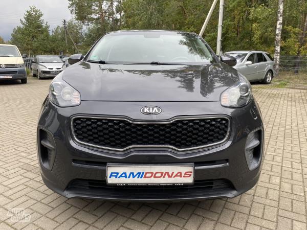 Kia Sportage 2017 in Sveicarija on AUTOMOTO.COM.LV Grey Kia Sportage 2017 in Sveicarija, with an engine capacity of 1.60 L and mileage of 237 thousand km for 6200 €, photo 3 on AUTOMOTO.COM.LV
