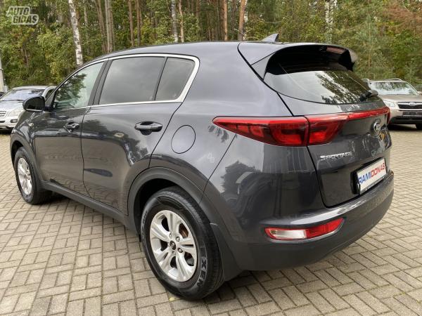 Kia Sportage 2017 in Sveicarija on AUTOMOTO.COM.LV Grey Kia Sportage 2017 in Sveicarija, with an engine capacity of 1.60 L and mileage of 237 thousand km for 6200 €, photo 8 on AUTOMOTO.COM.LV