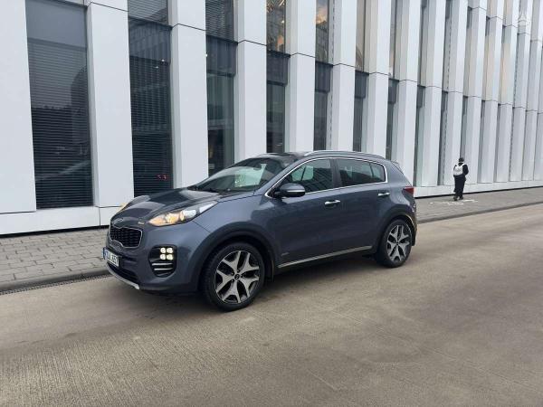 Grey Kia Sportage 2018 in Vilnius, with an engine capacity of 1.59 L and mileage of 119 thousand km for 13499 €, photo 2 on AUTOMOTO.COM.LV