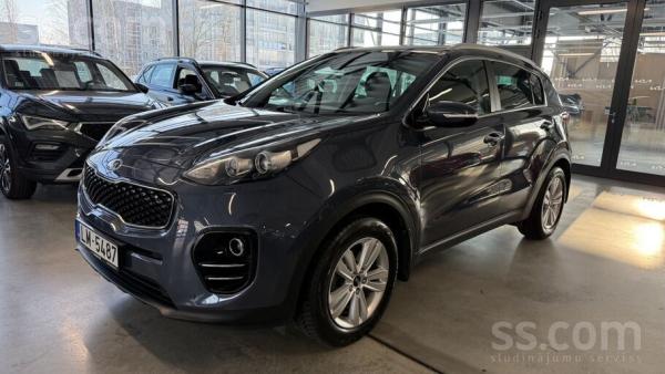 Grey Kia Sportage 2018 in Riga, with an engine capacity of 1.70 L and mileage of 158 thousand km for 10500 €, photo 1 on AUTOMOTO.COM.LV