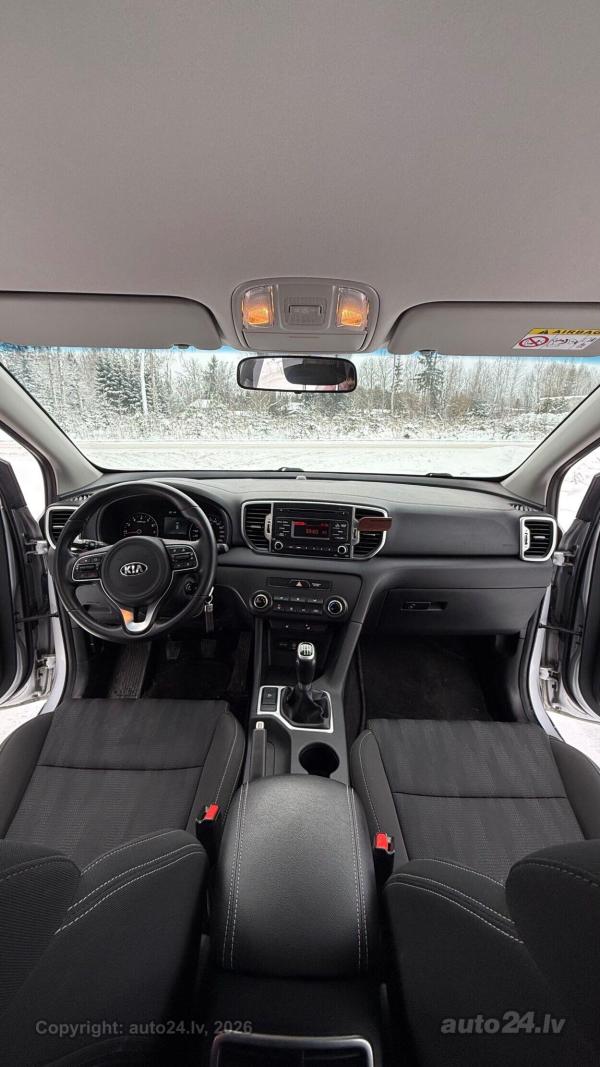 Pelēks Kia Sportage 2018 Jegeva, ar dzinēja tilpumu 1.60 L un nobraukumu 69 tūkst. km par 13999 €, foto 9 vietnē AUTOMOTO.COM.LV