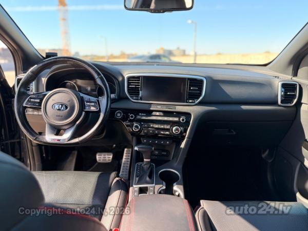 Grey Kia Sportage 2018 in Tallinn, with an engine capacity of 1.60 L and mileage of 119 thousand km for 16900 €, photo 6 on AUTOMOTO.COM.LV