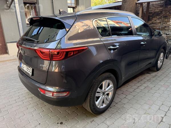 Серый Киа Sportage 2018 в Рига, объемом двигателя 1.70 л и пробегом 177 тыс. км за 9500 €, фото 3 на AUTOMOTO.COM.LV