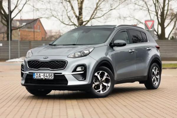 Pelēks Kia Sportage 2018 Jelgava, ar dzinēja tilpumu 1.60 L un nobraukumu 190 tūkst. km par 11900 €, foto 1 vietnē AUTOMOTO.COM.LV