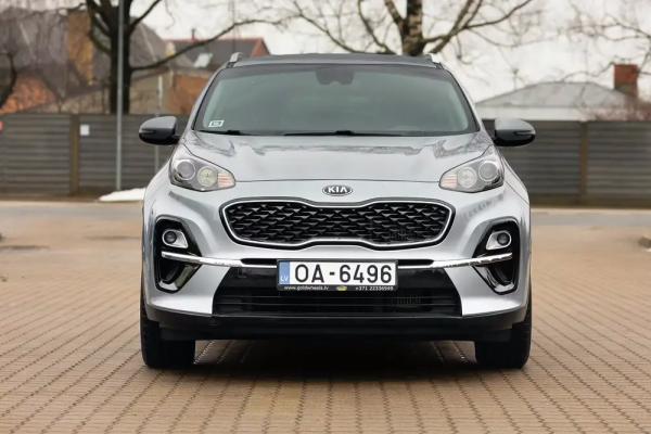 Pelēks Kia Sportage 2018 Jelgava, ar dzinēja tilpumu 1.60 L un nobraukumu 190 tūkst. km par 11900 €, foto 3 vietnē AUTOMOTO.COM.LV
