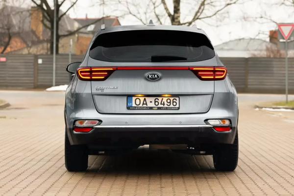 Pelēks Kia Sportage 2018 Jelgava, ar dzinēja tilpumu 1.60 L un nobraukumu 190 tūkst. km par 11900 €, foto 6 vietnē AUTOMOTO.COM.LV