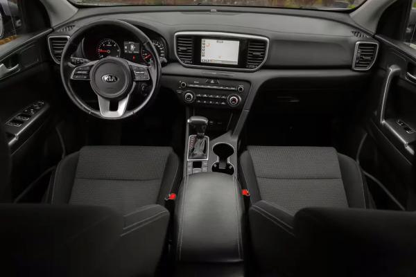 Pelēks Kia Sportage 2018 Jelgava, ar dzinēja tilpumu 1.60 L un nobraukumu 190 tūkst. km par 11900 €, foto 7 vietnē AUTOMOTO.COM.LV