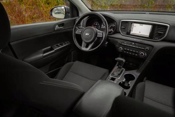 Pelēks Kia Sportage 2018 Jelgava, ar dzinēja tilpumu 1.60 L un nobraukumu 190 tūkst. km par 11900 €, foto 10 vietnē AUTOMOTO.COM.LV
